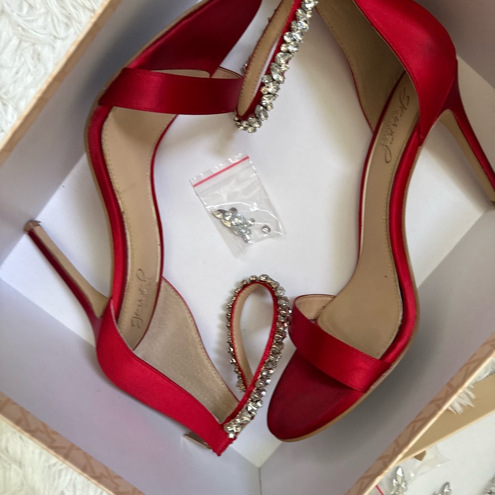 Jewel Badgley Mischka Red Heels With Ankle Straps - Gem